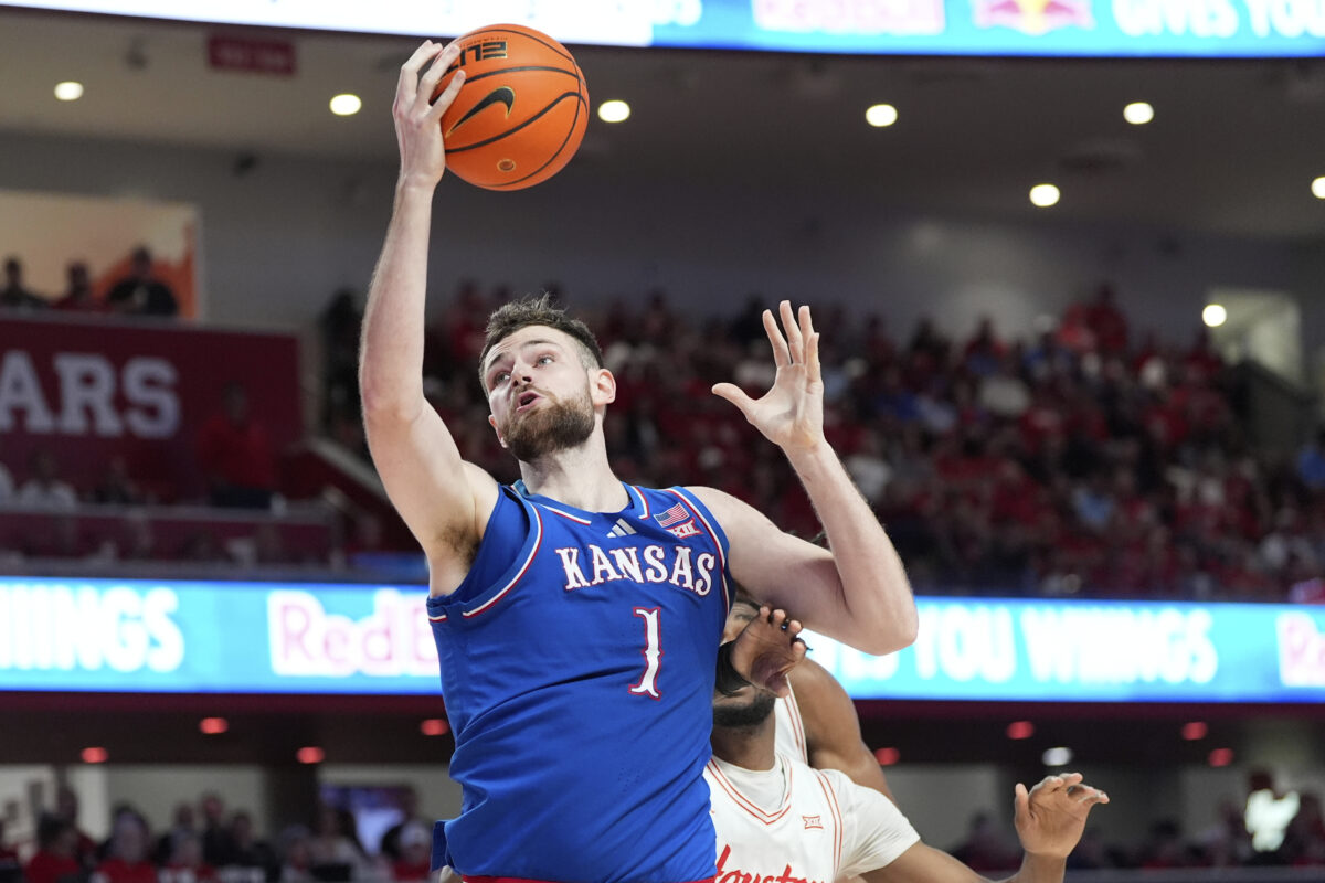 Preview: KU hosts Big 12 newcomer Arizona on senior day - KU Sports